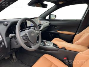 Brown Lexus UX 2025 in Riga, with an engine capacity of 2.00 L and mileage of 7 thousand km for 41900 €, photo 12 on AUTOMOTO.COM.LV