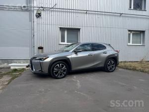 Лексус UX 2019 в Рига, объемом двигателя 2.00 л и пробегом 108 тыс. км за 20000 €, фото  на AUTOMOTO.COM.LV