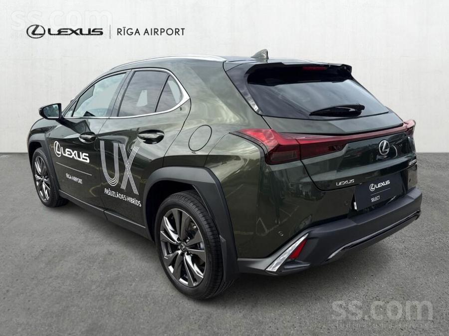 Zaļš Lexus UX 2025 Valmiera, ar dzinēja tilpumu 2.00 L un nobraukumu 5 tūkst. km par 39000 €, foto 18 vietnē AUTOMOTO.COM.LV