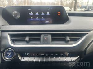 Zaļš Lexus UX 2019 Rīga, ar dzinēja tilpumu 2.00 L un nobraukumu 61 tūkst. km par 19900 €, foto 11 vietnē AUTOMOTO.COM.LV