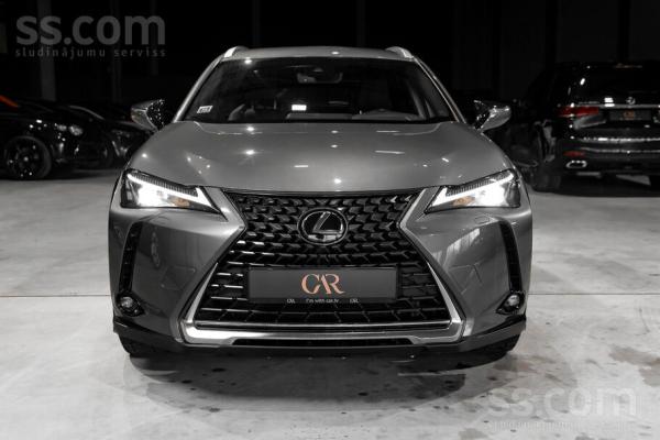 Серый Лексус UX 2019 в Рига, объемом двигателя 2.00 л и пробегом 60 тыс. км за 20900 €, фото 2 на AUTOMOTO.COM.LV