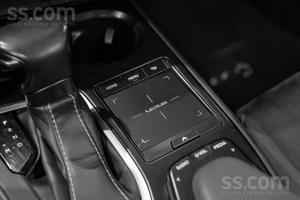 Серый Лексус UX 2019 в Рига, объемом двигателя 2.00 л и пробегом 60 тыс. км за 20900 €, фото 24 на AUTOMOTO.COM.LV
