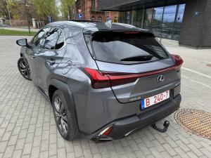 Pelēks Lexus UX 2019 Daugavpils, ar dzinēja tilpumu 2.00 L un nobraukumu 109 tūkst. km par 24950 €, foto 3 vietnē AUTOMOTO.COM.LV