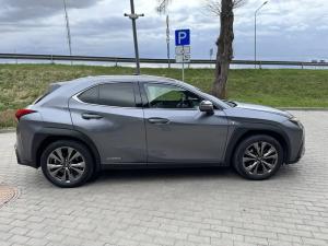 Pelēks Lexus UX 2019 Daugavpils, ar dzinēja tilpumu 2.00 L un nobraukumu 109 tūkst. km par 24950 €, foto 6 vietnē AUTOMOTO.COM.LV