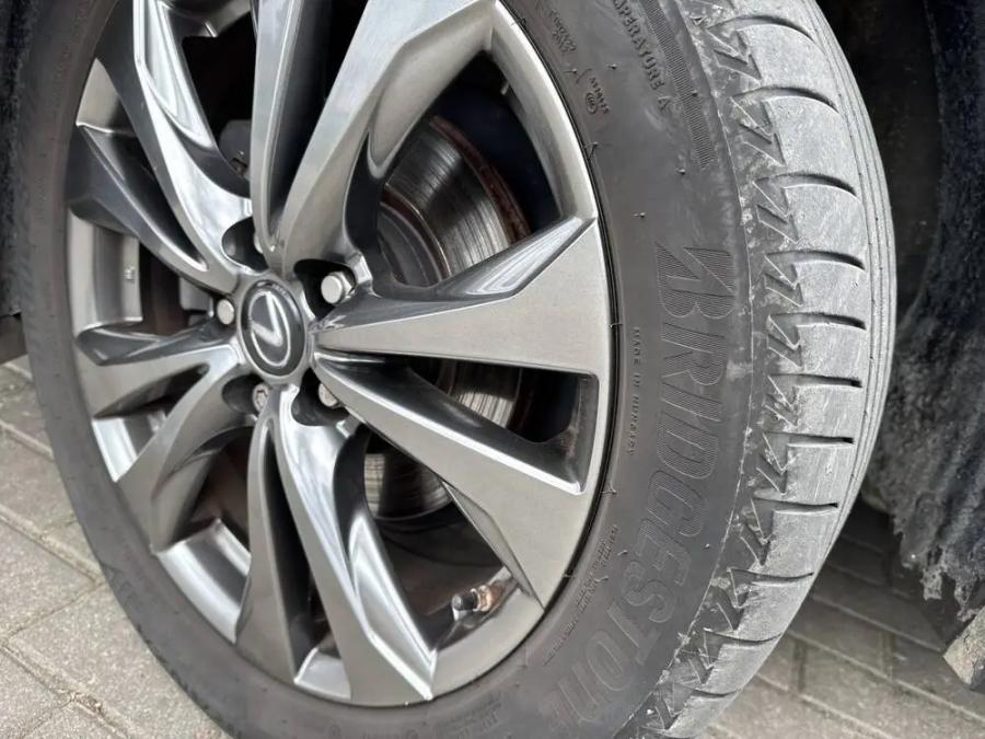 Pelēks Lexus UX 2019 Daugavpils, ar dzinēja tilpumu 2.00 L un nobraukumu 109 tūkst. km par 24950 €, foto 23 vietnē AUTOMOTO.COM.LV