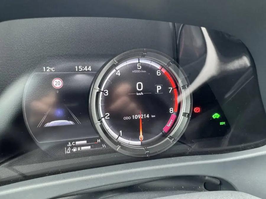 Pelēks Lexus UX 2019 Daugavpils, ar dzinēja tilpumu 2.00 L un nobraukumu 109 tūkst. km par 24950 €, foto 30 vietnē AUTOMOTO.COM.LV