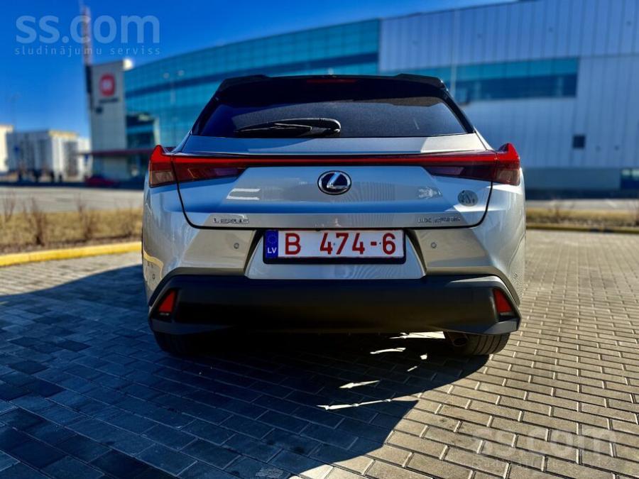 Pelēks Lexus UX 2020 Rīga, ar dzinēja tilpumu 2.00 L un nobraukumu 0 tūkst. km par 18970 €, foto 7 vietnē AUTOMOTO.COM.LV