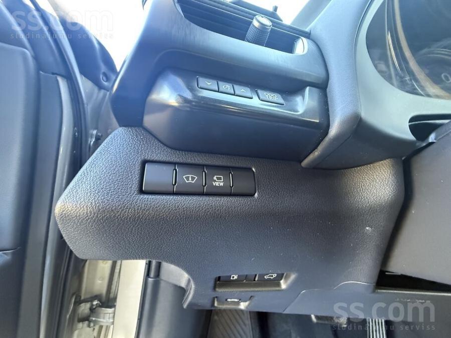 Pelēks Lexus UX 2020 Rīga, ar dzinēja tilpumu 2.00 L un nobraukumu 0 tūkst. km par 18970 €, foto 14 vietnē AUTOMOTO.COM.LV