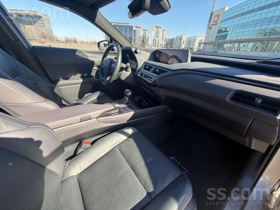 Pelēks Lexus UX 2020 Rīga, ar dzinēja tilpumu 2.00 L un nobraukumu 0 tūkst. km par 18970 €, foto 18 vietnē AUTOMOTO.COM.LV