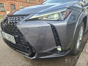 Pelēks Lexus UX 2020 Daugavpils, ar dzinēja tilpumu 2.00 L un nobraukumu 77 tūkst. km par 19900 €, foto 8 vietnē AUTOMOTO.COM.LV