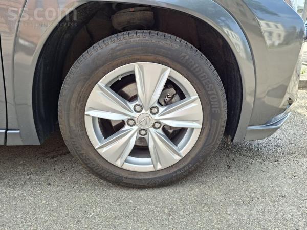 Pelēks Lexus UX 2020 Daugavpils, ar dzinēja tilpumu 2.00 L un nobraukumu 77 tūkst. km par 19900 €, foto 10 vietnē AUTOMOTO.COM.LV