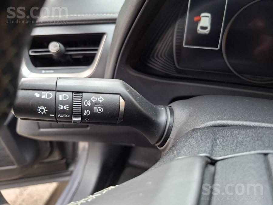 Pelēks Lexus UX 2020 Daugavpils, ar dzinēja tilpumu 2.00 L un nobraukumu 77 tūkst. km par 19900 €, foto 19 vietnē AUTOMOTO.COM.LV