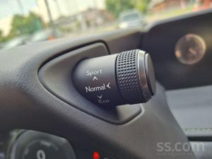 Pelēks Lexus UX 2020 Daugavpils, ar dzinēja tilpumu 2.00 L un nobraukumu 77 tūkst. km par 19900 €, foto 25 vietnē AUTOMOTO.COM.LV