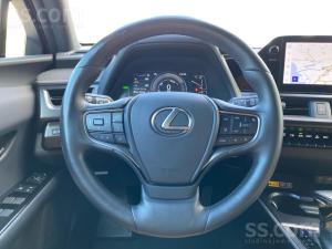 Grey Lexus UX 2022 in Riga, with an engine capacity of 2.00 L and mileage of 25 thousand km for 35900 €, photo 13 on AUTOMOTO.COM.LV