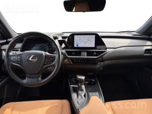 Grey Lexus UX 2022 in Riga, with an engine capacity of 2.00 L and mileage of 25 thousand km for 30900 €, photo 9 on AUTOMOTO.COM.LV