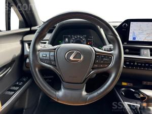Grey Lexus UX 2022 in Riga, with an engine capacity of 2.00 L and mileage of 25 thousand km for 30900 €, photo 13 on AUTOMOTO.COM.LV