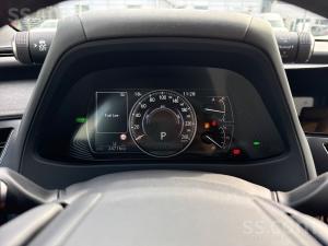 Grey Lexus UX 2022 in Riga, with an engine capacity of 2.00 L and mileage of 25 thousand km for 30900 €, photo 14 on AUTOMOTO.COM.LV