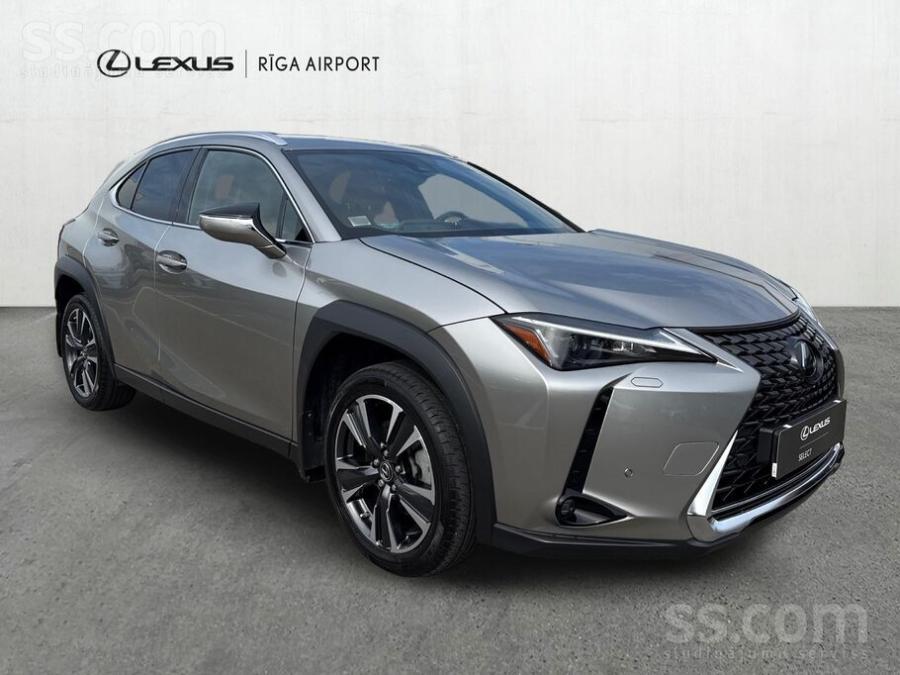 Grey Lexus UX 2022 in Riga, with an engine capacity of 2.00 L and mileage of 25 thousand km for 30900 €, photo 19 on AUTOMOTO.COM.LV