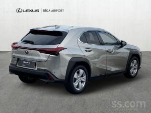 Pelēks Lexus UX 2023 Rīga, ar dzinēja tilpumu 2.00 L un nobraukumu 43 tūkst. km par 29900 €, foto 3 vietnē AUTOMOTO.COM.LV