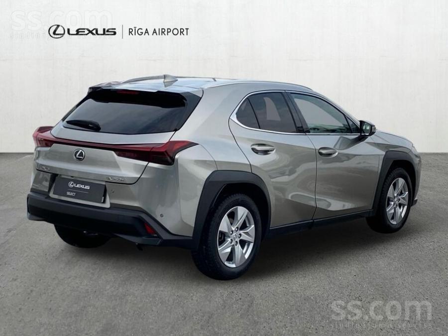 Pelēks Lexus UX 2023 Rīga, ar dzinēja tilpumu 2.00 L un nobraukumu 43 tūkst. km par 29900 €, foto 3 vietnē AUTOMOTO.COM.LV