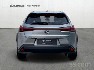 Pelēks Lexus UX 2023 Rīga, ar dzinēja tilpumu 2.00 L un nobraukumu 43 tūkst. km par 29900 €, foto 5 vietnē AUTOMOTO.COM.LV