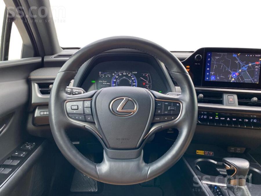 Pelēks Lexus UX 2023 Rīga, ar dzinēja tilpumu 2.00 L un nobraukumu 43 tūkst. km par 29900 €, foto 10 vietnē AUTOMOTO.COM.LV