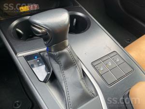 Pelēks Lexus UX 2023 Rīga, ar dzinēja tilpumu 2.00 L un nobraukumu 43 tūkst. km par 29900 €, foto 21 vietnē AUTOMOTO.COM.LV