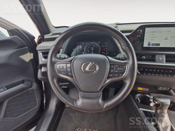Grey Lexus UX 2023 in Riga, with an engine capacity of 2.00 L and mileage of 40 thousand km for 28700 €, photo 9 on AUTOMOTO.COM.LV