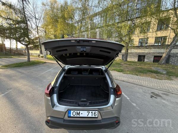 Pelēks Lexus UX 2023 Rīga, ar dzinēja tilpumu 2.00 L un nobraukumu 19 tūkst. km par 30900 €, foto 9 vietnē AUTOMOTO.COM.LV