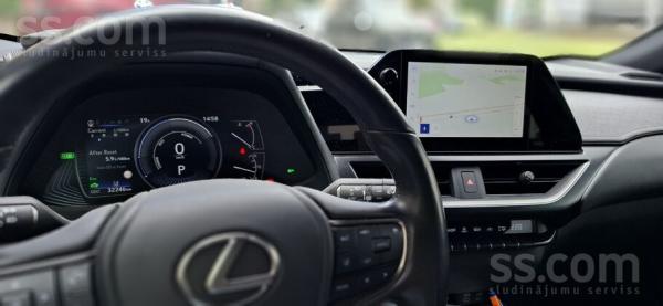 Pelēks Lexus UX 2024 Rīga, ar dzinēja tilpumu 2.00 L un nobraukumu 32 tūkst. km par 34500 €, foto 5 vietnē AUTOMOTO.COM.LV
