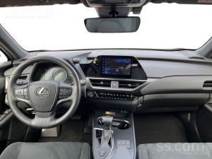 Grey Lexus UX 2024 in Riga, with an engine capacity of 2.00 L and mileage of 35 thousand km for 31990 €, photo 9 on AUTOMOTO.COM.LV