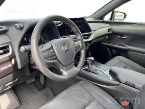 Grey Lexus UX 2024 in Riga, with an engine capacity of 2.00 L and mileage of 35 thousand km for 31990 €, photo 12 on AUTOMOTO.COM.LV