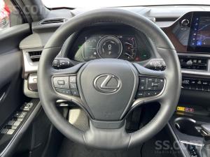 Grey Lexus UX 2024 in Riga, with an engine capacity of 2.00 L and mileage of 35 thousand km for 31990 €, photo 13 on AUTOMOTO.COM.LV