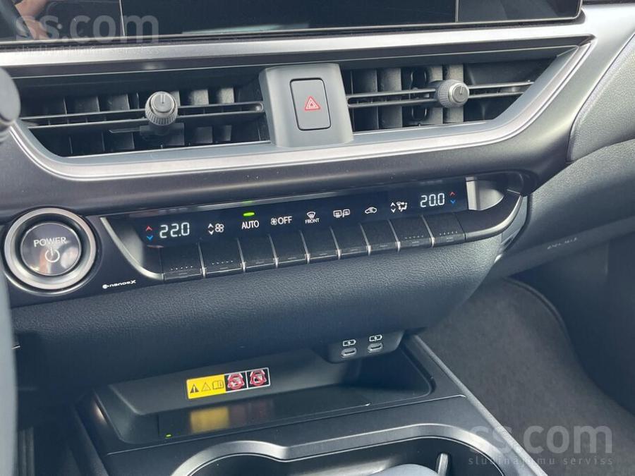 Grey Lexus UX 2024 in Riga, with an engine capacity of 2.00 L and mileage of 35 thousand km for 31990 €, photo 16 on AUTOMOTO.COM.LV