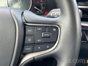 Grey Lexus UX 2024 in Riga, with an engine capacity of 2.00 L and mileage of 35 thousand km for 31990 €, photo 19 on AUTOMOTO.COM.LV