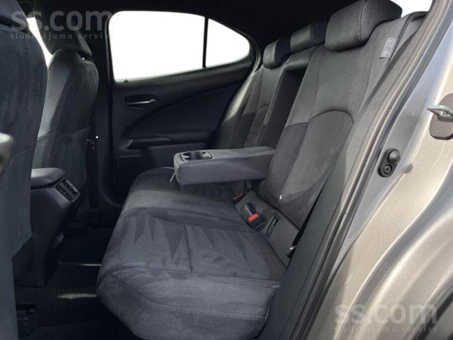 Grey Lexus UX 2024 in Riga, with an engine capacity of 2.00 L and mileage of 35 thousand km for 31990 €, photo 24 on AUTOMOTO.COM.LV