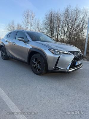 Pelēks Lexus UX 2019 Keila, ar dzinēja tilpumu 2.00 L un nobraukumu 98 tūkst. km par 21900 €, foto 2 vietnē AUTOMOTO.COM.LV