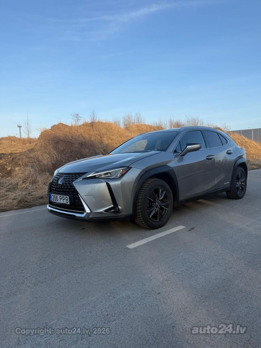 Pelēks Lexus UX 2019 Keila, ar dzinēja tilpumu 2.00 L un nobraukumu 98 tūkst. km par 21900 €, foto 3 vietnē AUTOMOTO.COM.LV