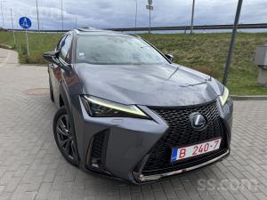Pelēks Lexus UX 2019 Daugavpils, ar dzinēja tilpumu 2.50 L un nobraukumu 109 tūkst. km par 24950 €, foto  vietnē AUTOMOTO.COM.LV