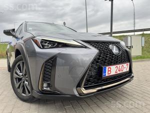 Pelēks Lexus UX 2019 Daugavpils, ar dzinēja tilpumu 2.50 L un nobraukumu 109 tūkst. km par 24950 €, foto 11 vietnē AUTOMOTO.COM.LV
