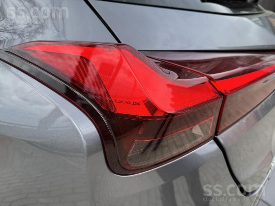 Pelēks Lexus UX 2019 Daugavpils, ar dzinēja tilpumu 2.50 L un nobraukumu 109 tūkst. km par 24950 €, foto 13 vietnē AUTOMOTO.COM.LV