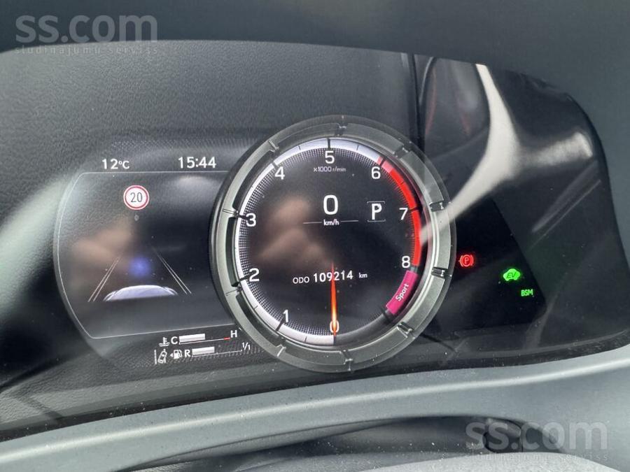 Pelēks Lexus UX 2019 Daugavpils, ar dzinēja tilpumu 2.50 L un nobraukumu 109 tūkst. km par 24950 €, foto 24 vietnē AUTOMOTO.COM.LV