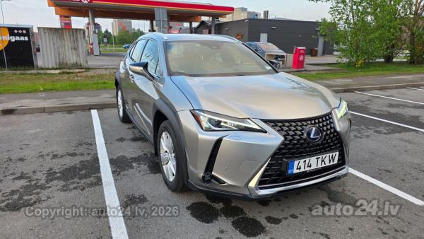 Pelēks Lexus UX 2020 Tallina, ar dzinēja tilpumu 2.00 L un nobraukumu 62 tūkst. km par 26500 €, foto 1 vietnē AUTOMOTO.COM.LV