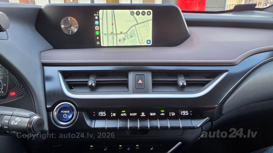Pelēks Lexus UX 2020 Tallina, ar dzinēja tilpumu 2.00 L un nobraukumu 62 tūkst. km par 26500 €, foto 9 vietnē AUTOMOTO.COM.LV