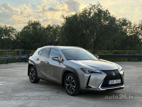 Pelēks Lexus UX 2021 Tartu, ar dzinēja tilpumu 2.00 L un nobraukumu 99 tūkst. km par 25800 €, foto 1 vietnē AUTOMOTO.COM.LV