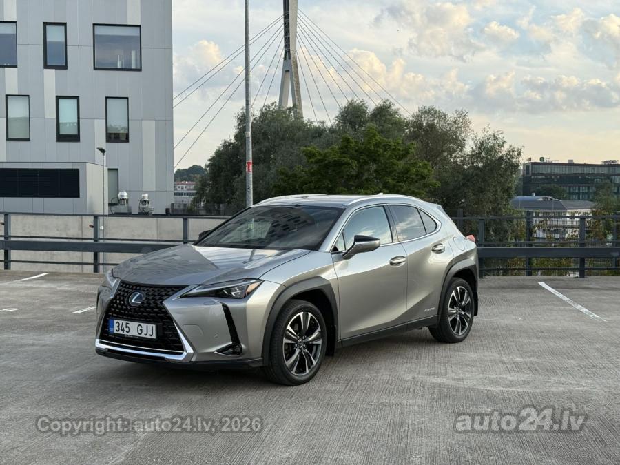 Pelēks Lexus UX 2021 Tartu, ar dzinēja tilpumu 2.00 L un nobraukumu 99 tūkst. km par 25800 €, foto 4 vietnē AUTOMOTO.COM.LV
