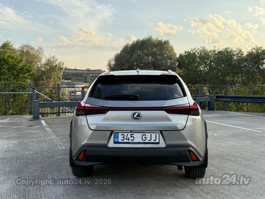 Pelēks Lexus UX 2021 Tartu, ar dzinēja tilpumu 2.00 L un nobraukumu 99 tūkst. km par 25800 €, foto 7 vietnē AUTOMOTO.COM.LV