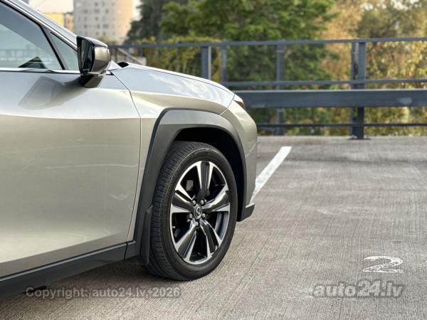 Pelēks Lexus UX 2021 Tartu, ar dzinēja tilpumu 2.00 L un nobraukumu 99 tūkst. km par 25800 €, foto 10 vietnē AUTOMOTO.COM.LV