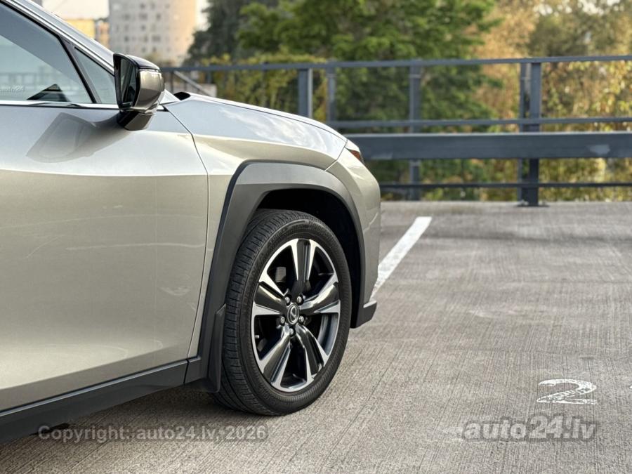 Pelēks Lexus UX 2021 Tartu, ar dzinēja tilpumu 2.00 L un nobraukumu 99 tūkst. km par 25800 €, foto 11 vietnē AUTOMOTO.COM.LV