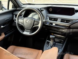 Pelēks Lexus UX 2021 Tartu, ar dzinēja tilpumu 2.00 L un nobraukumu 99 tūkst. km par 25800 €, foto 15 vietnē AUTOMOTO.COM.LV